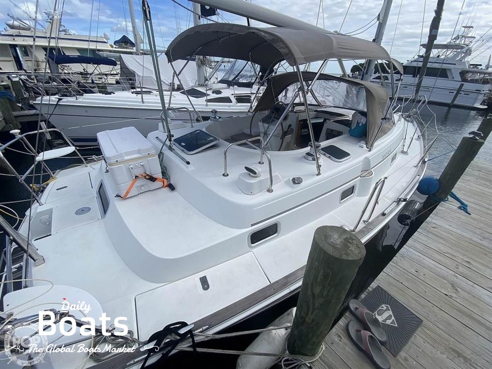 2001 Bénéteau Boats Oceanis 36 Cc for sale. View price, photos and Buy ...