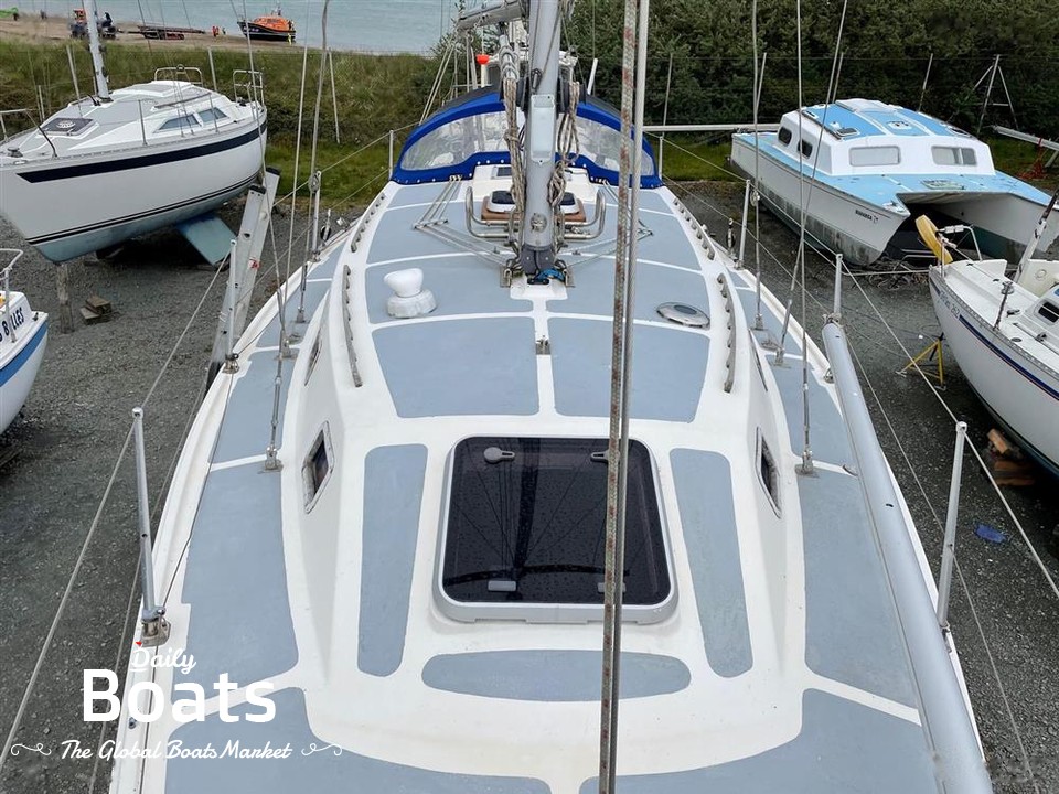 1983 Trident Marine Challenger 35 for sale. View price, photos and Buy ...