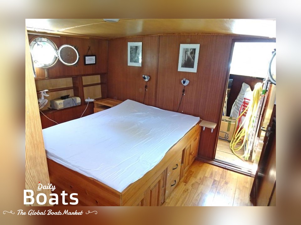 1910 Houseboat Dutch Barge 19.62 for sale. View price, photos and Buy ...