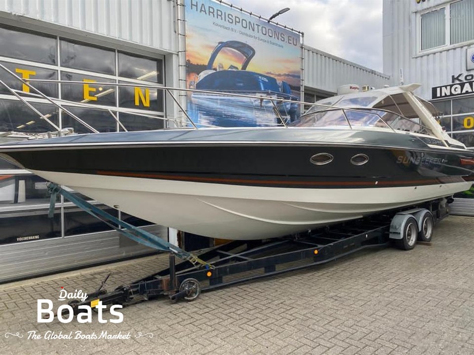 Sunseeker Tomahawk 37 for sale. View price, photos and Buy Sunseeker ...