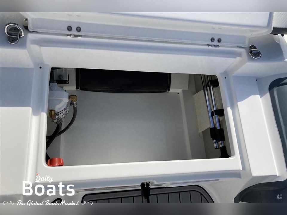 2020 Walker Bay Generation 10 Lte 4 Seat Console for sale. View price ...