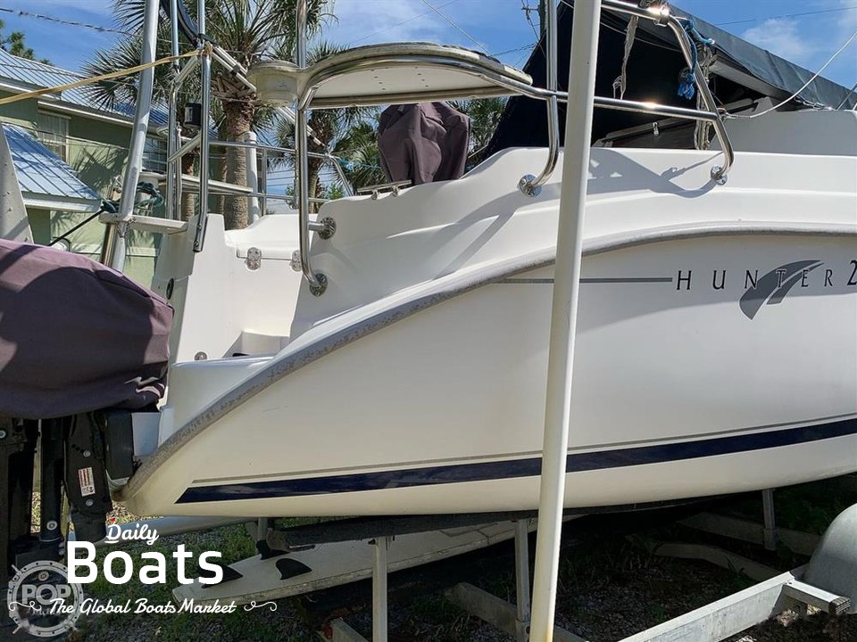 2002 Hunter 260 for sale. View price, photos and Buy 2002 Hunter 260 ...