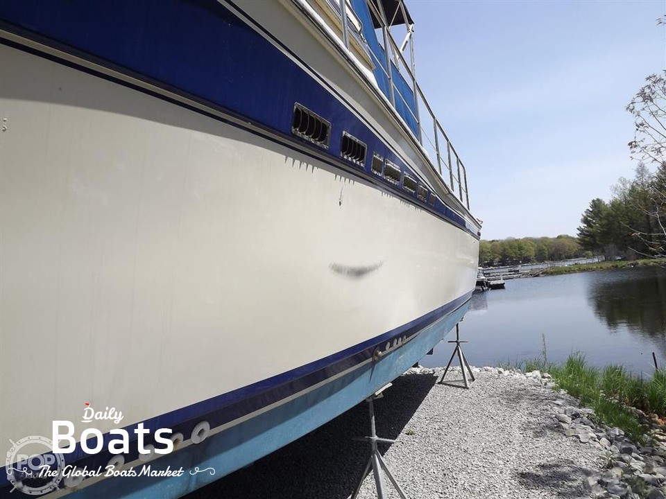 1984 Chris-Craft Corinthian 38 for sale. View price, photos and Buy ...
