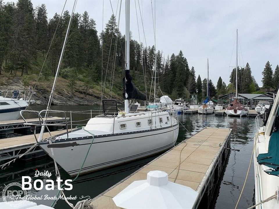 1980 Hunter 33 for sale. View price, photos and Buy 1980 Hunter 33 #235799