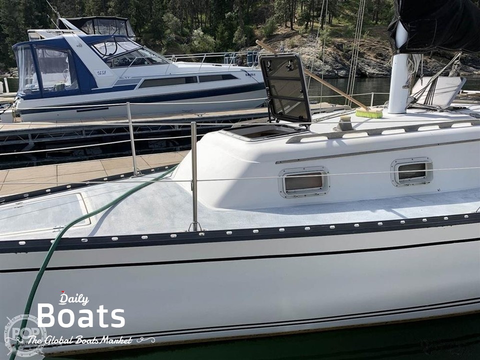 1980 Hunter 33 for sale. View price, photos and Buy 1980 Hunter 33 #235799