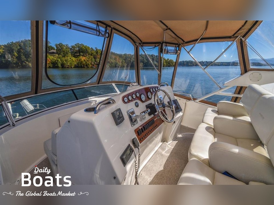 2001 Silverton 392 Motor Yacht for sale. View price, photos and Buy ...