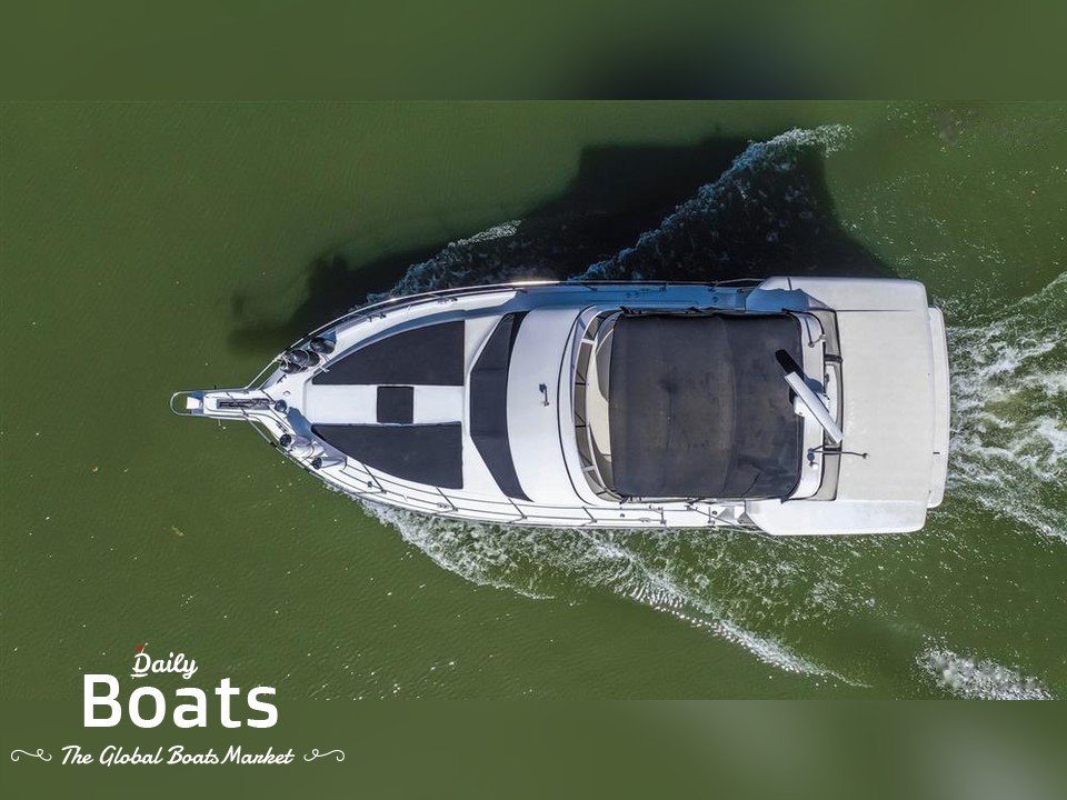 1998 Carver Yachts 356 Aft Cabin for sale. View price, photos and Buy ...