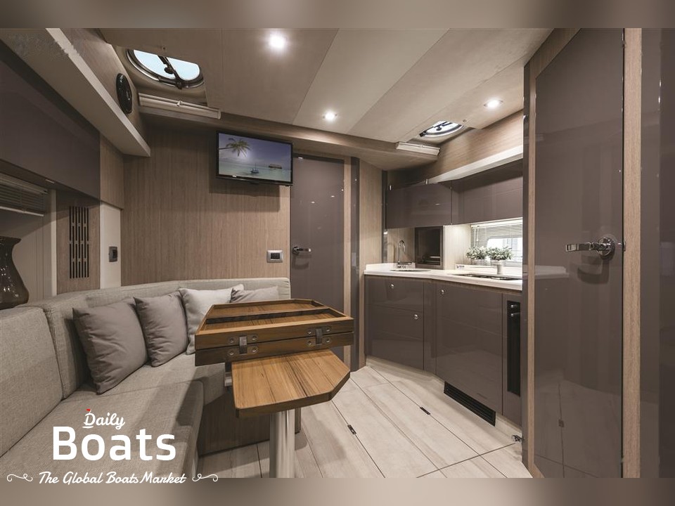 2021 Cranchi Z35 for sale. View price, photos and Buy 2021 Cranchi Z35 ...