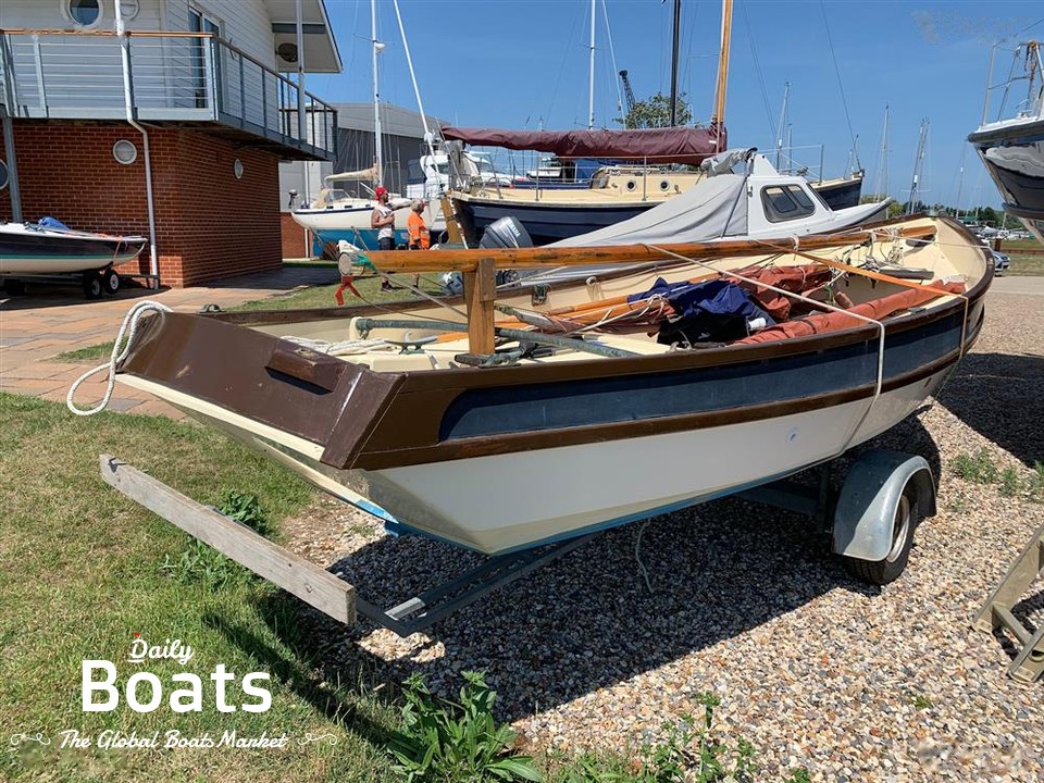 2001 Devon Lugger for sale. View price, photos and Buy 2001 Devon ...