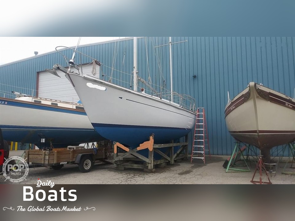 1977 Allied Princess 36 for sale. View price, photos and Buy 1977 ...