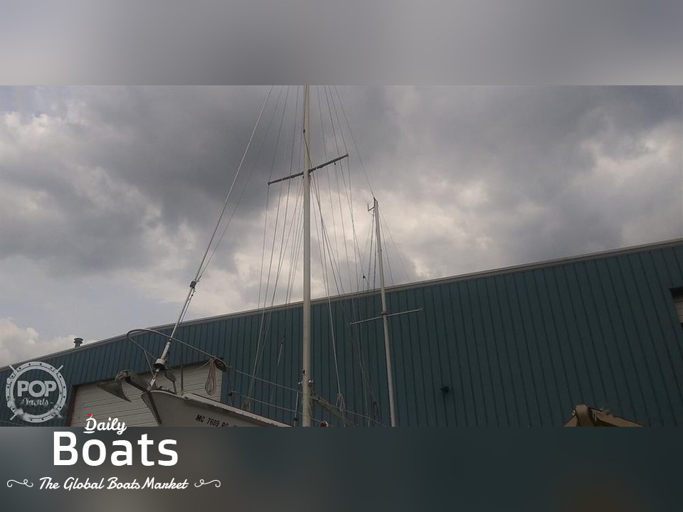 1977 Allied Princess 36 for sale. View price, photos and Buy 1977 ...