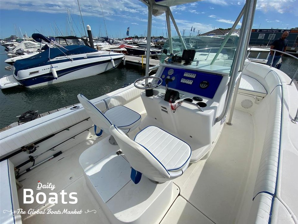 1998 Bayliner Boats 2503 Trophy Center Console for sale. View price ...