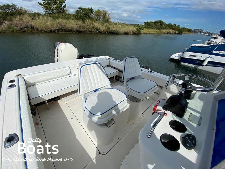 1998 Bayliner Boats 2503 Trophy Center Console for sale. View price ...