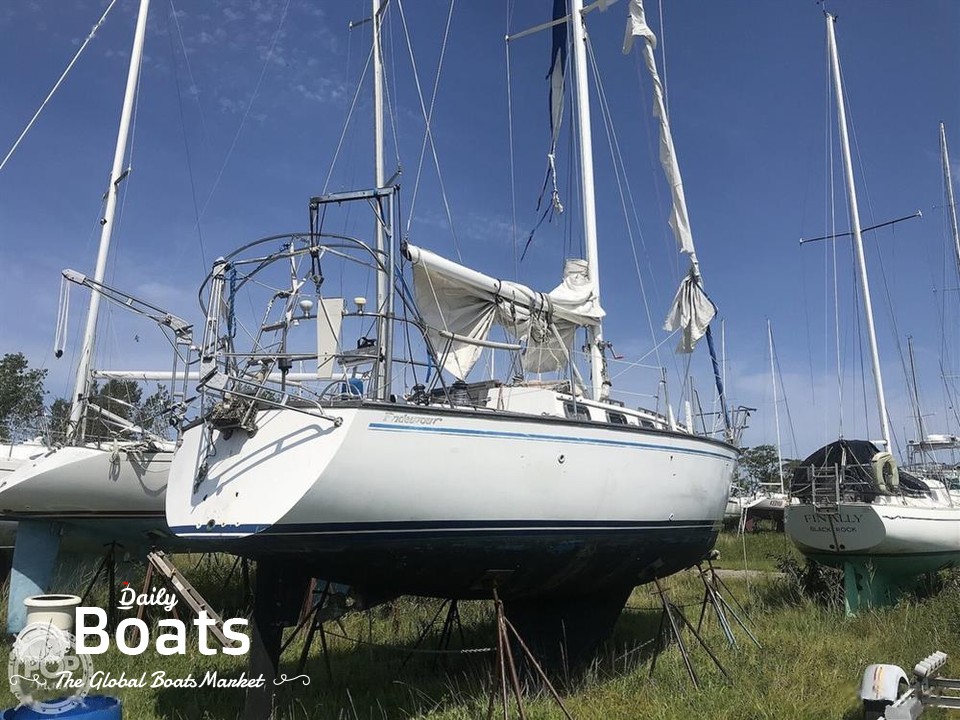 1983 Endeavour 35 for sale. View price, photos and Buy 1983 Endeavour ...