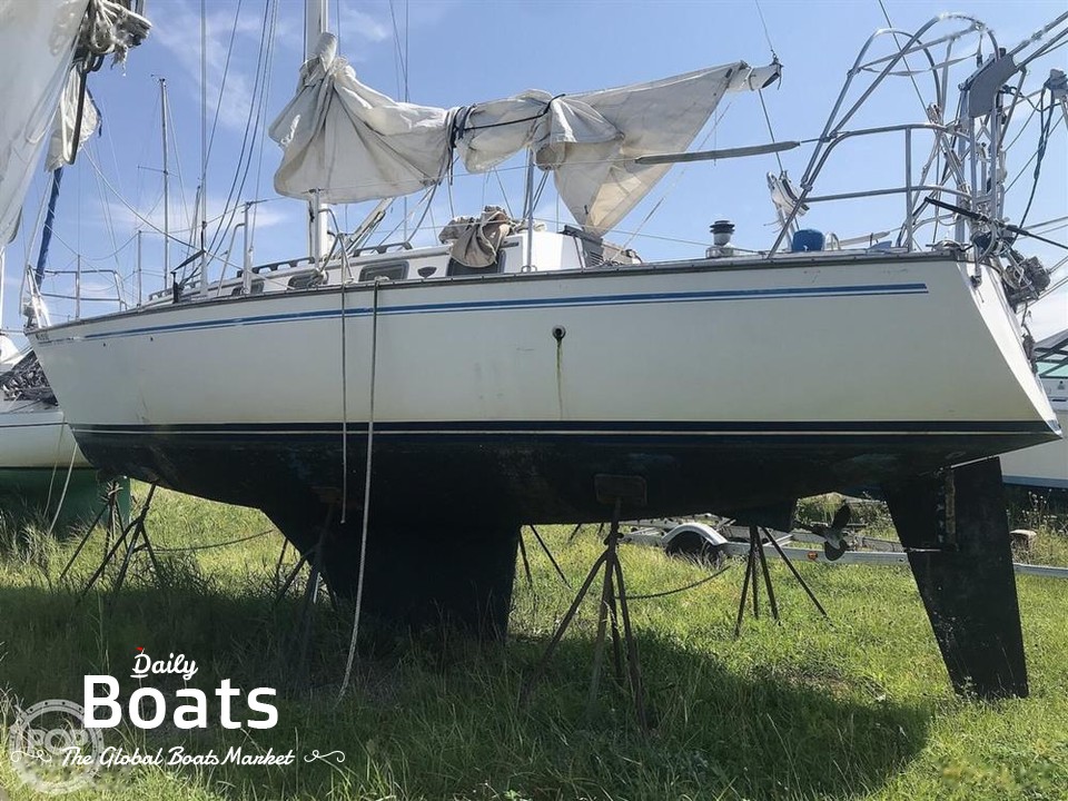 1983 Endeavour 35 for sale. View price, photos and Buy 1983 Endeavour ...