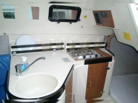 1994 Hunter Legend 26 for sale. View price, photos and Buy 1994 Hunter ...