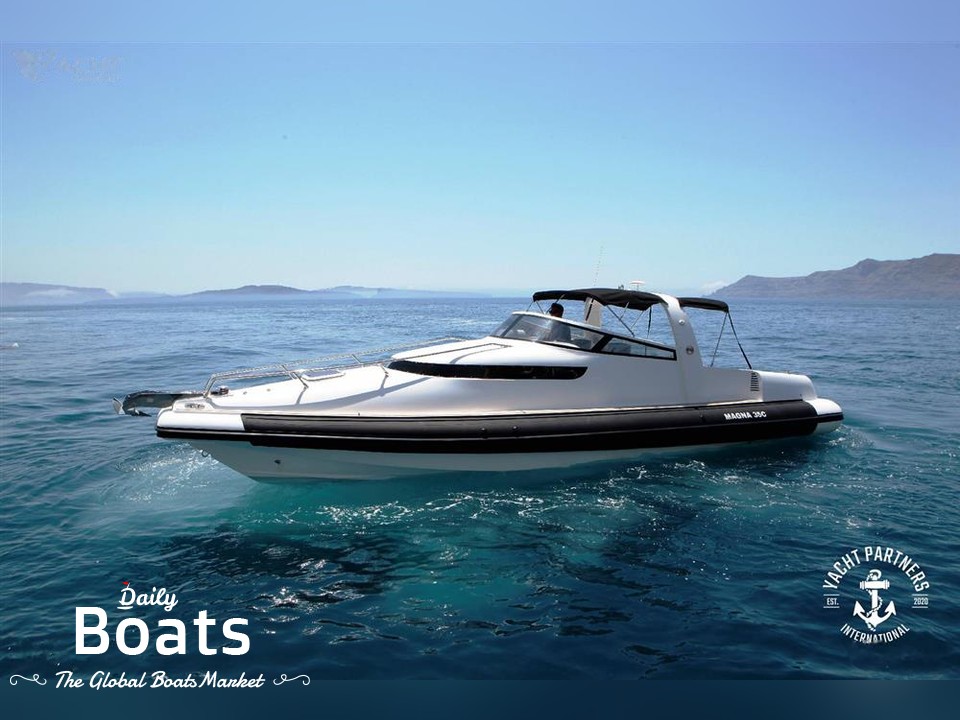 2016 Motomarine Magna 35C Lightning for sale. View price, photos and ...