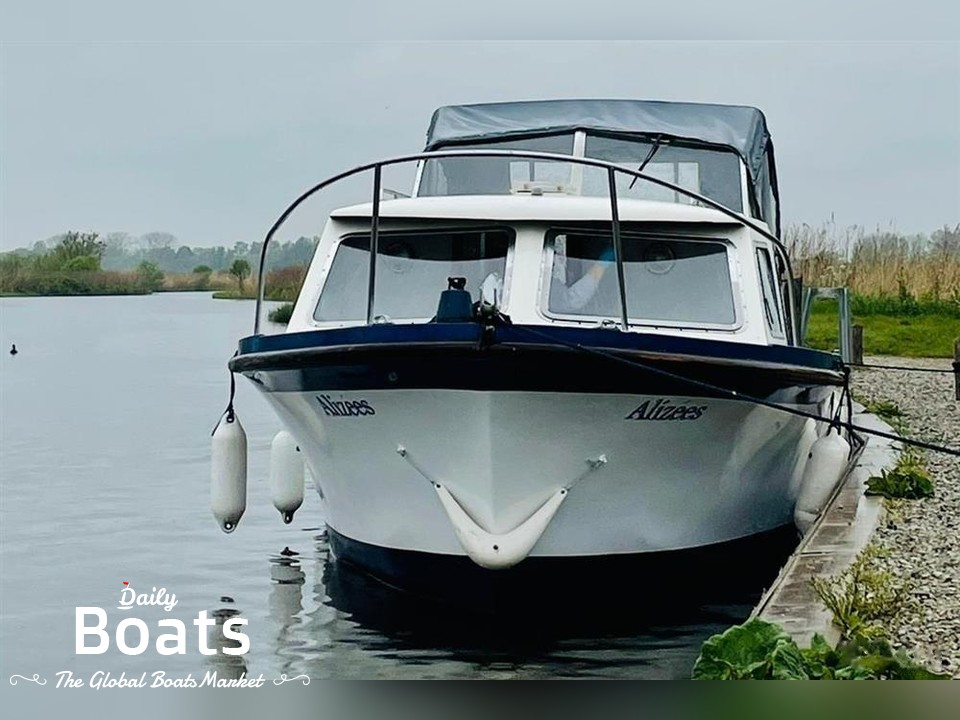 1984 Seamaster 27 for sale. View price, photos and Buy 1984 Seamaster ...