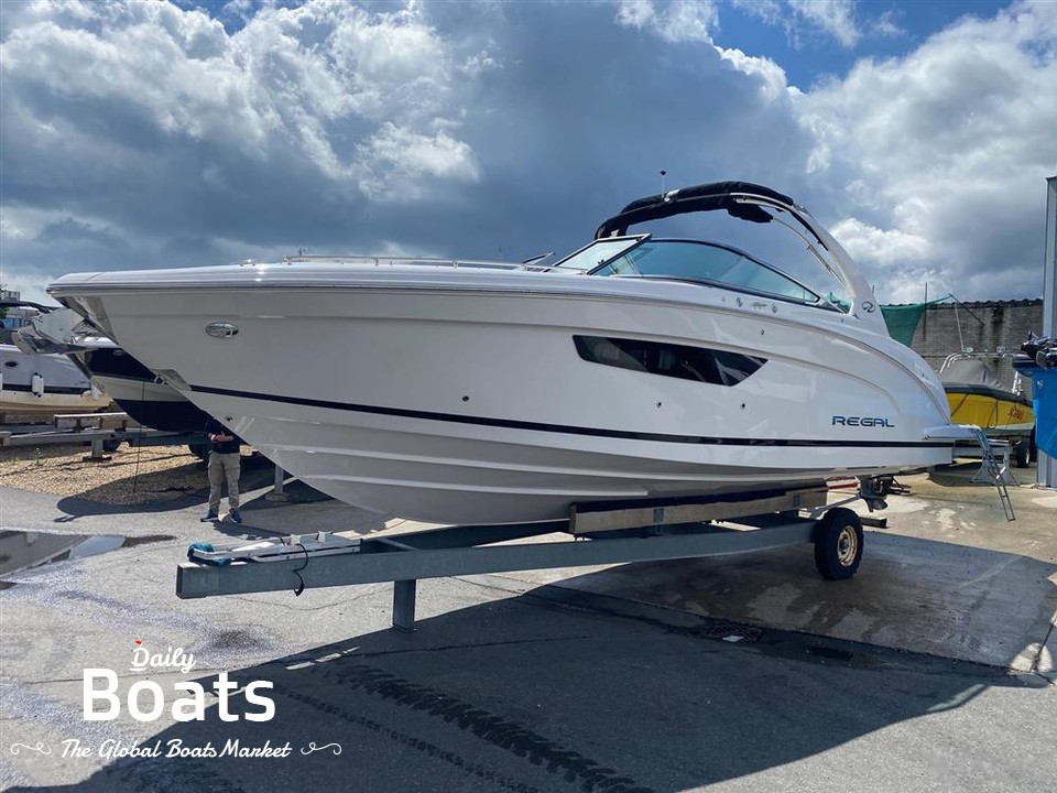 2018 Regal Boats 3300 for sale. View price, photos and Buy 2018 Regal ...