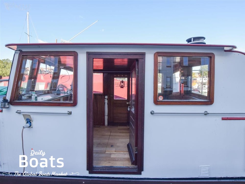 1922 Houseboat Dutch Barge 17M With London Mooring for sale. View price ...