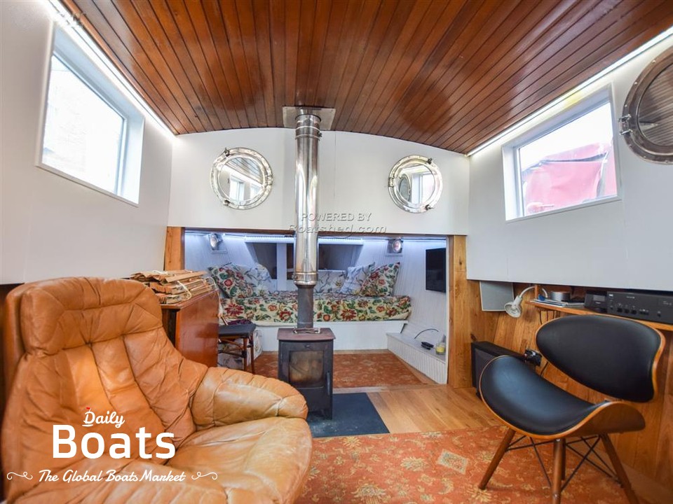 1922 Houseboat Dutch Barge 17M With London Mooring for sale. View price ...