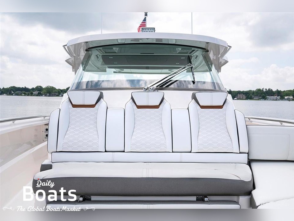 2022 Tiara Yachts 4300 Ls for sale. View price, photos and Buy 2022 ...