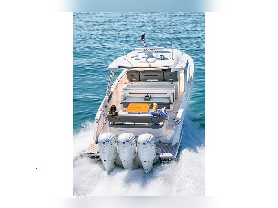 2022 Tiara Yachts 4300 Ls for sale. View price, photos and Buy 2022 ...