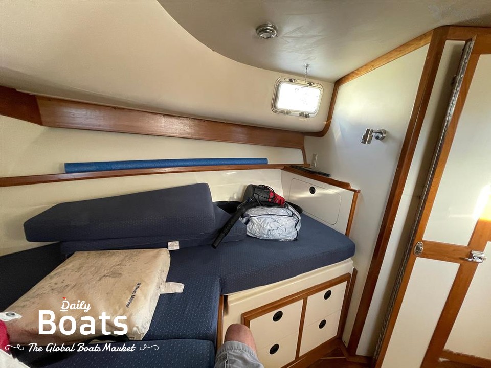 2001 Albin Yachts 36 Express for sale. View price, photos and Buy 2001 ...