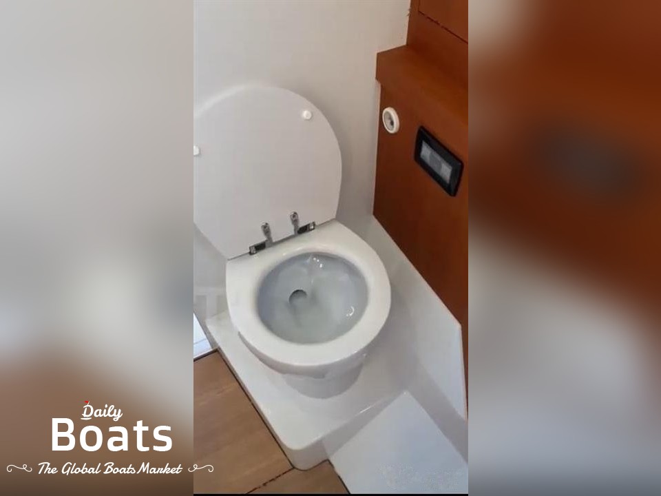 2016 Solaris 42 for sale. View price, photos and Buy 2016 Solaris 42 ...