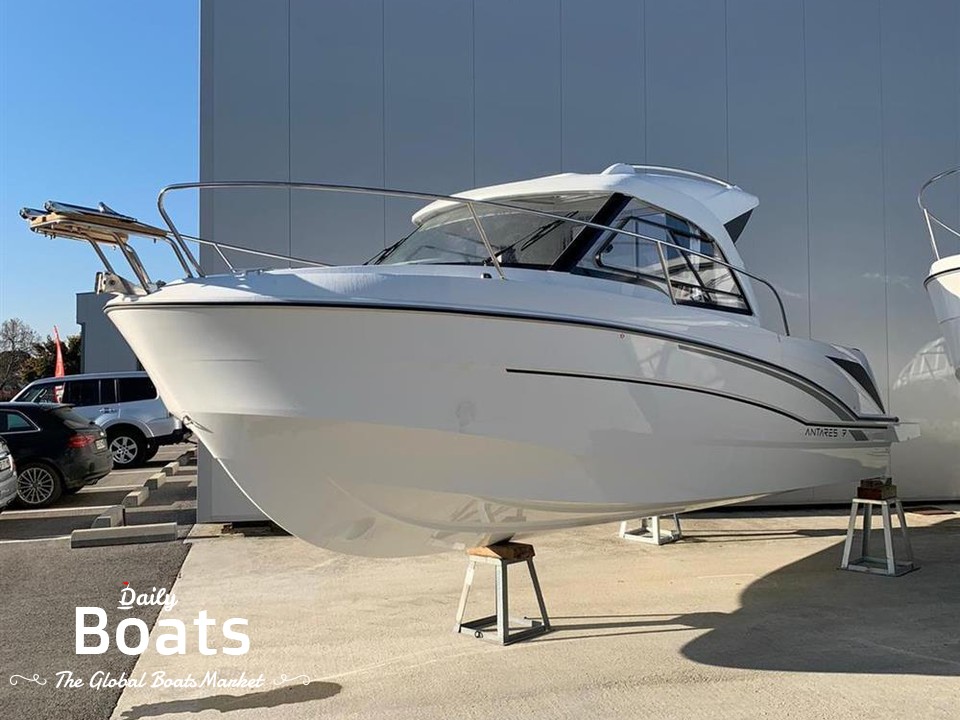 Bénéteau Boats Antares 780 for sale. View price, photos and Buy ...