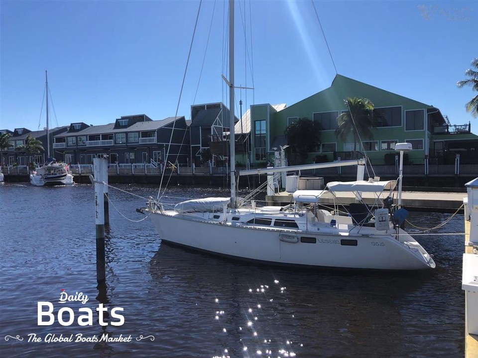 1989 Hunter Legend 355 for sale. View price, photos and Buy 1989 Hunter ...