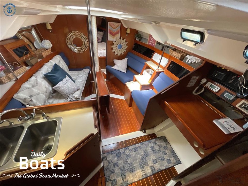 1987 Hunter Legend 37 for sale. View price, photos and Buy 1987 Hunter ...