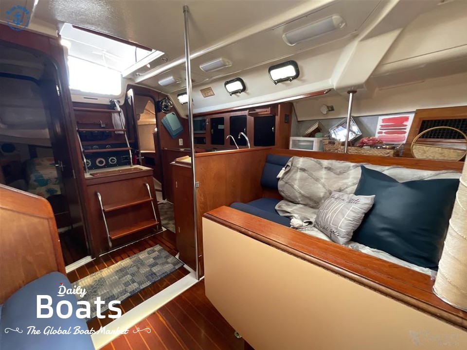 1987 Hunter Legend 37 for sale. View price, photos and Buy 1987 Hunter ...