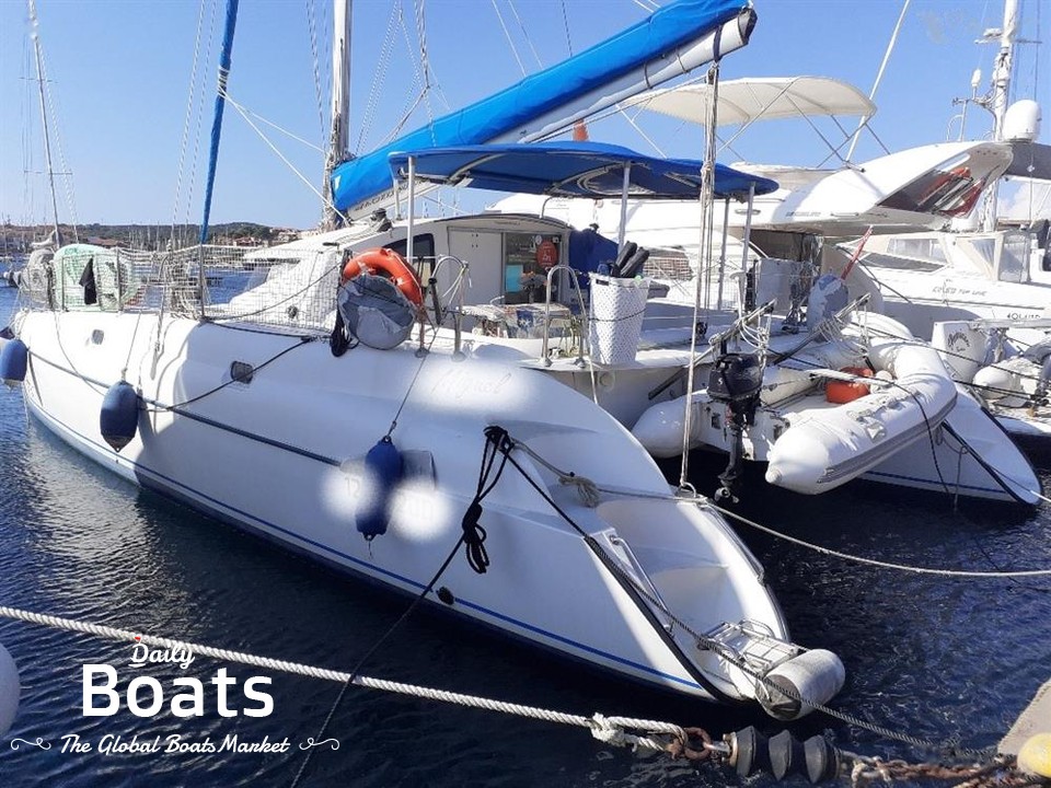 2002 Fountaine Pajot Athena 38 for sale. View price, photos and Buy ...