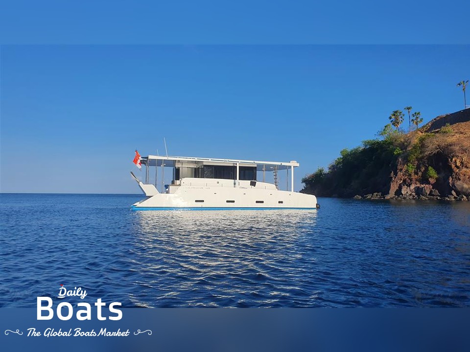 Powerboats Azura Marine electric power catamaran for sale in Indonesia ...