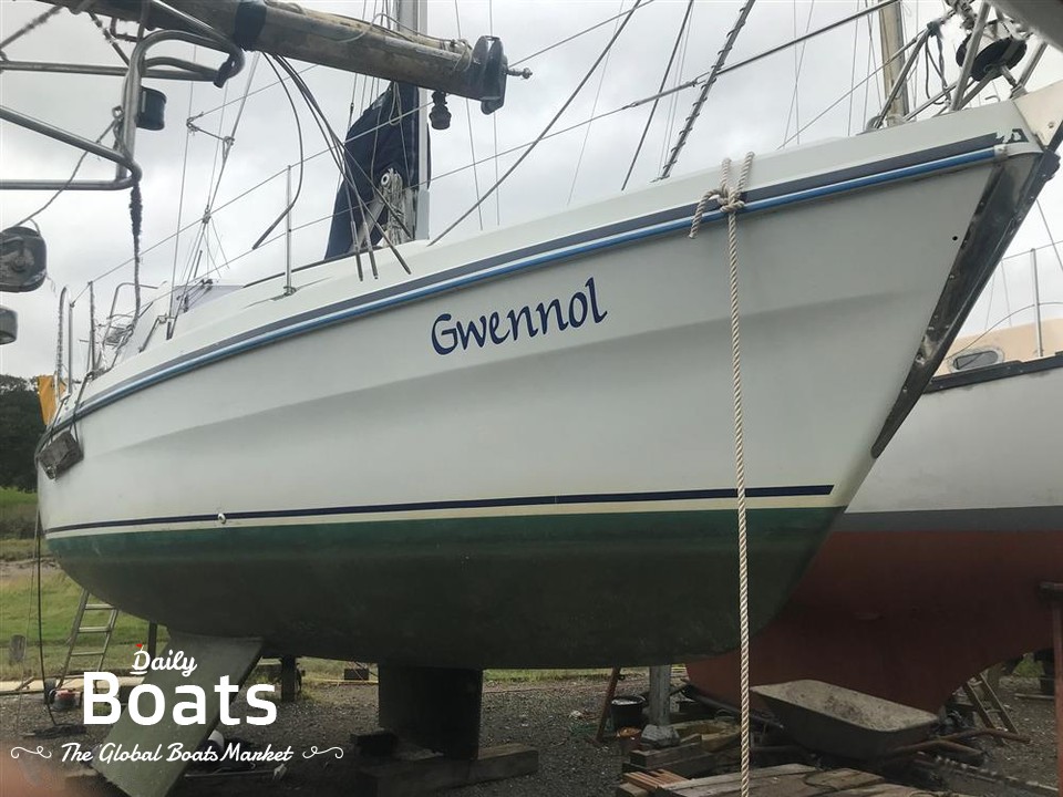 1996 Hunter Horizon 32 for sale. View price, photos and Buy 1996 Hunter ...