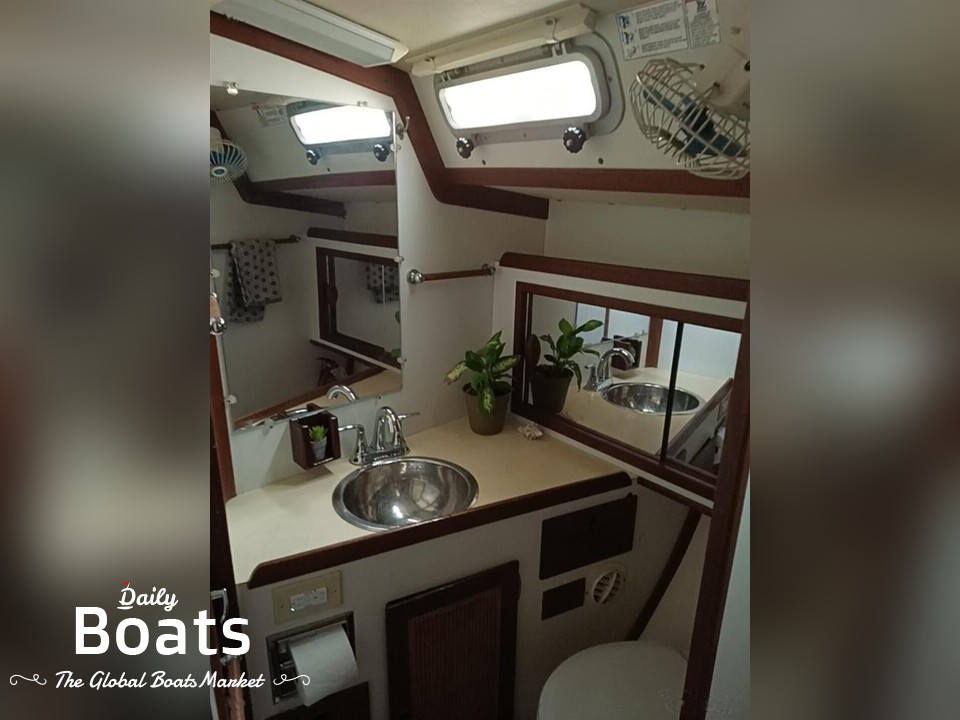 1985 Freedom 39 for sale. View price, photos and Buy 1985 Freedom 39 ...