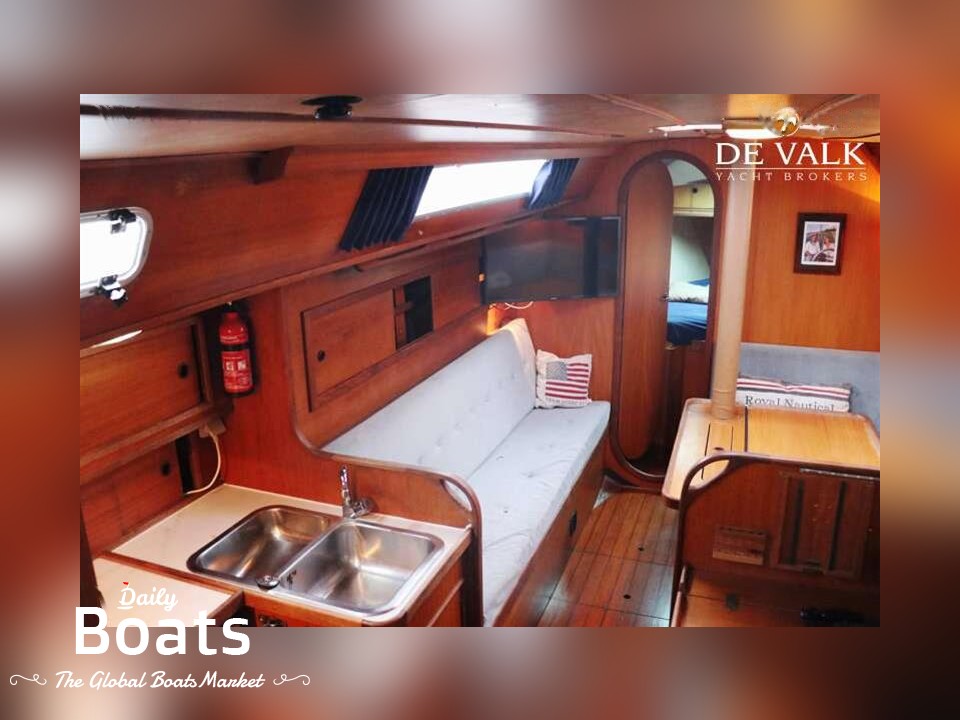 1984 Dehler 372 for sale. View price, photos and Buy 1984 Dehler 372 ...