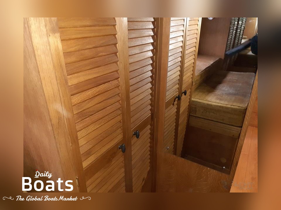 Satılık 2011 G & J Reeves Traditional Narrowboat. Fiyatı, fotoğrafları ...