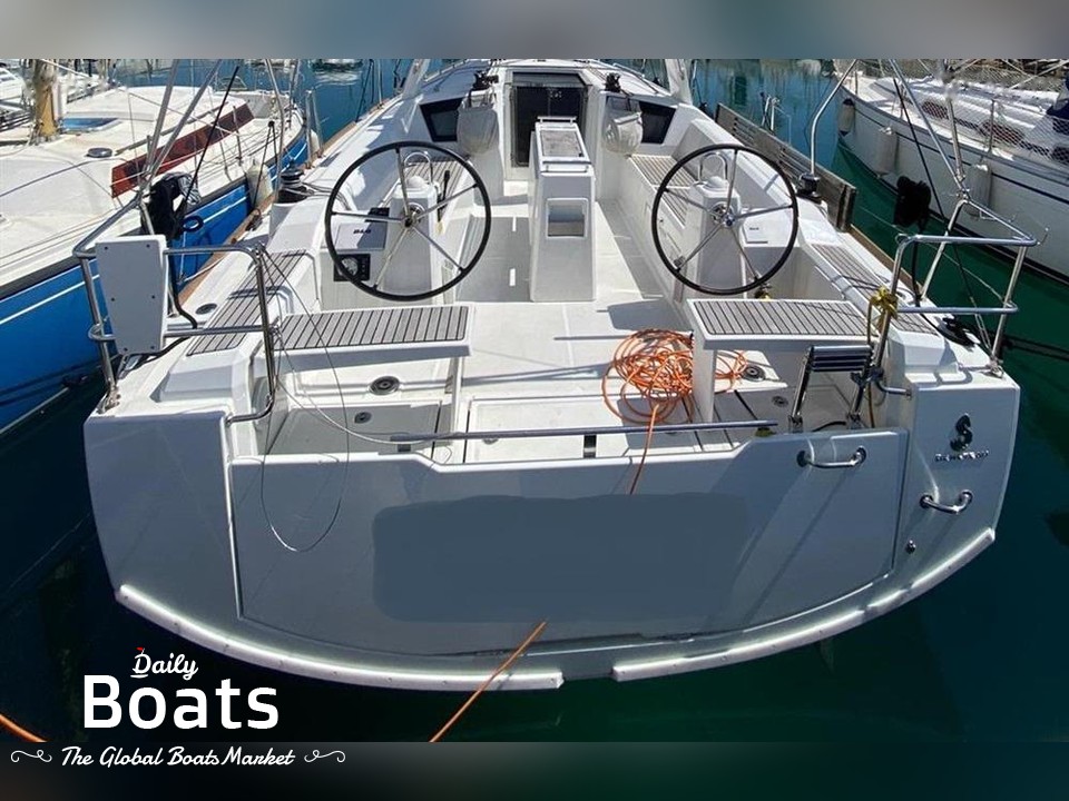 2019 Bénéteau Boats Oceanis 381 for sale. View price, photos and Buy ...