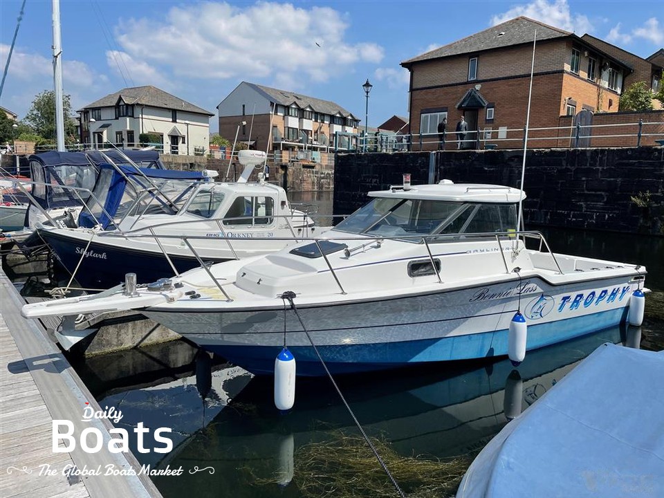 1993 Bayliner Boats 2352 Trophy for sale. View price, photos and Buy ...
