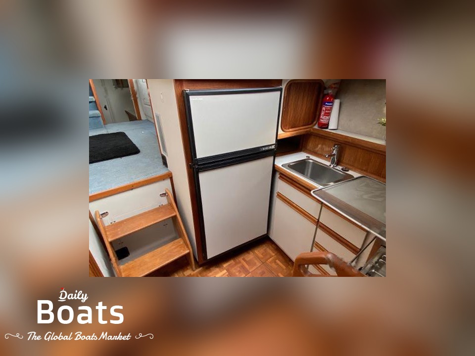 2021 Carver Yachts 32 Aft Cabin for sale. View price, photos and Buy ...