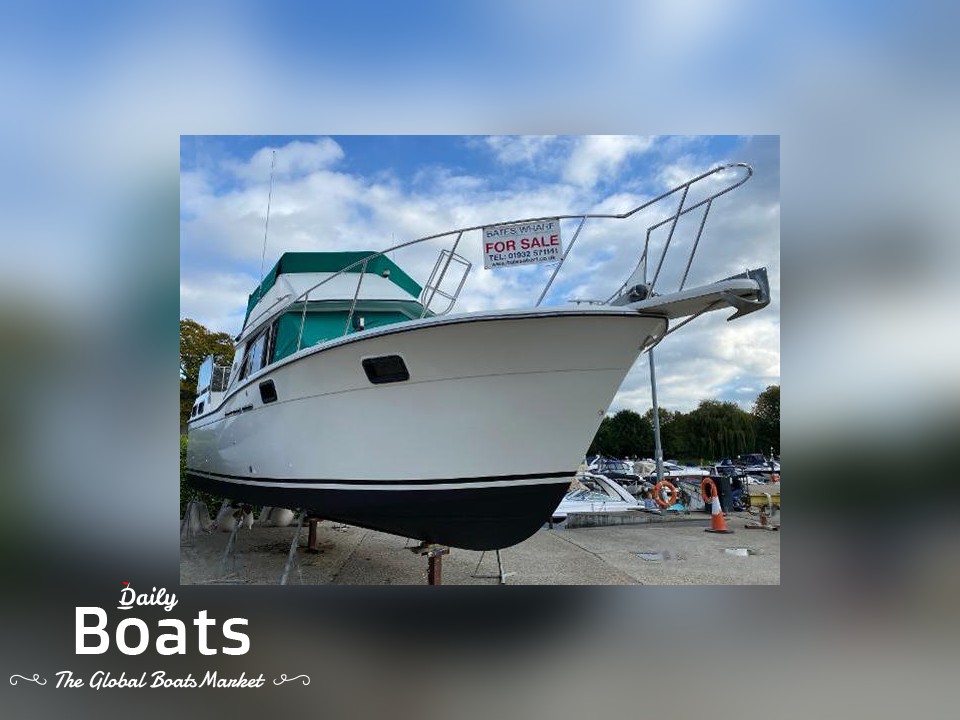 2021 Carver Yachts 32 Aft Cabin for sale. View price, photos and Buy ...