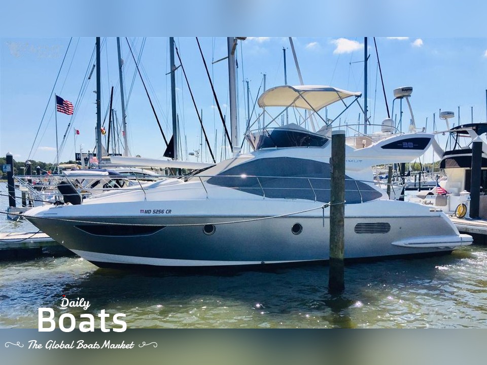 2011 Azimut Yachts 38 Fly for sale. View price, photos and Buy 2011 ...