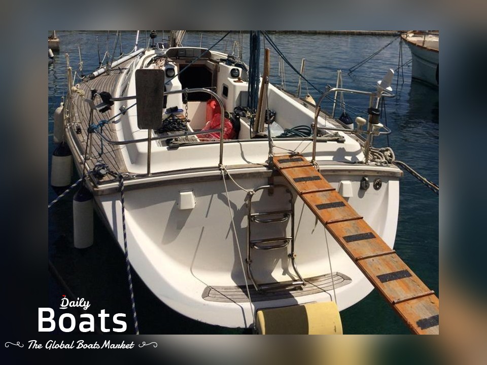 2000 Westerly Ocean 33 for sale. View price, photos and Buy 2000 ...