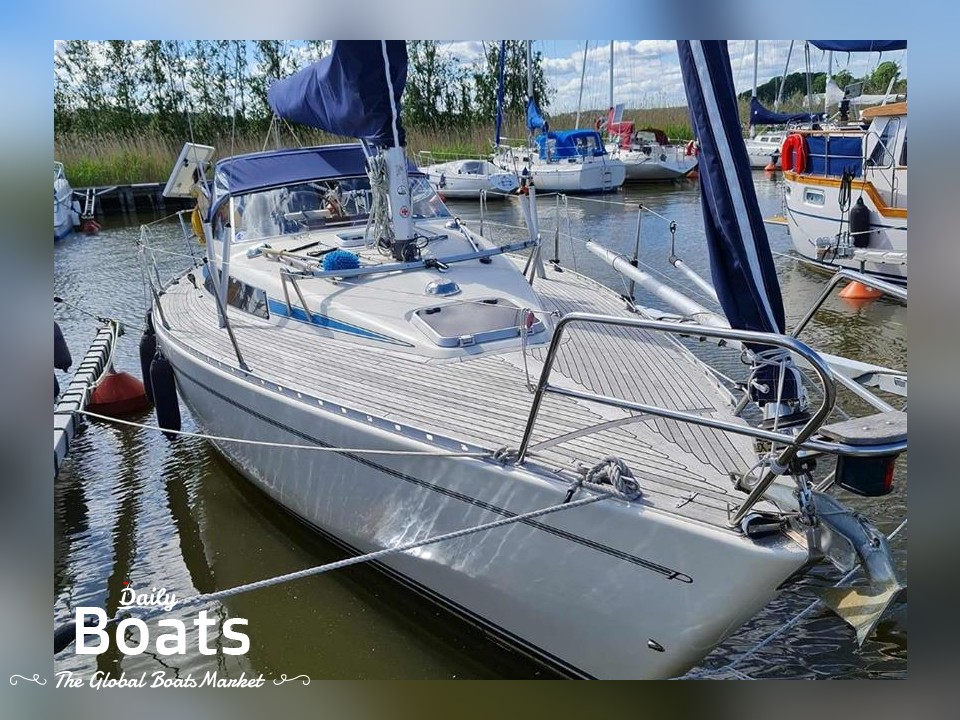 1988 Maxi Yachts 33 for sale. View price, photos and Buy 1988 Maxi ...