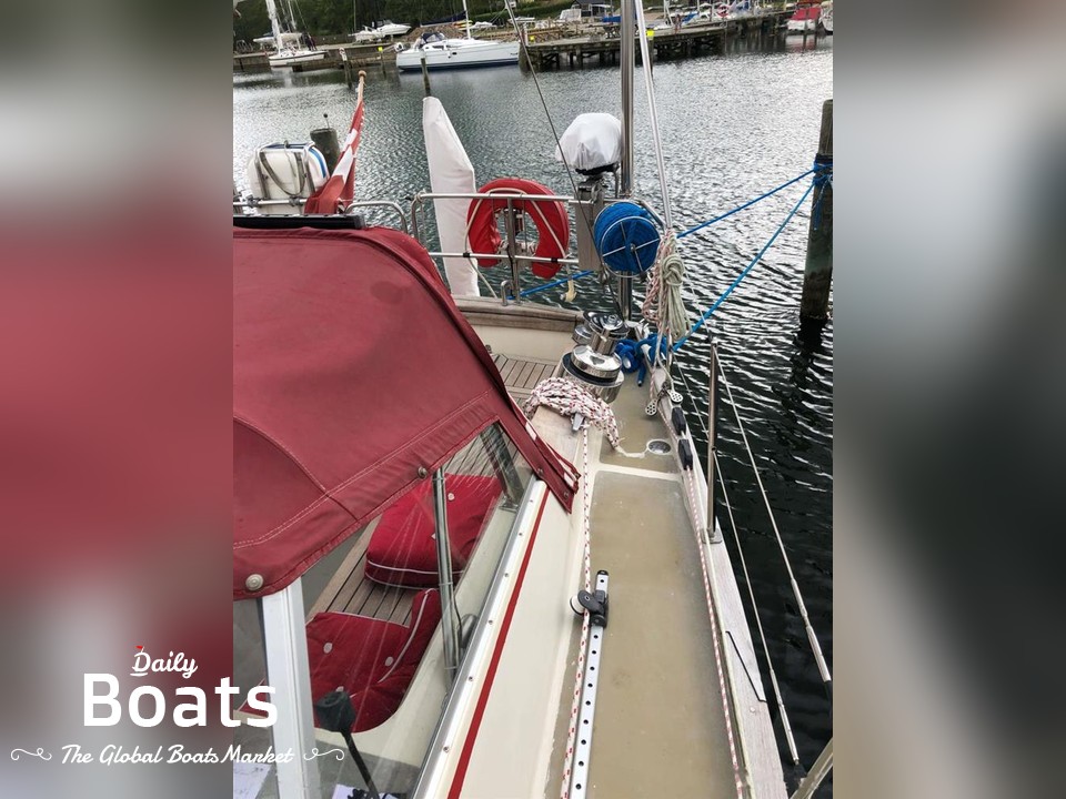 1995 Bruce Roberts Yachts 35 for sale. View price, photos and Buy 1995 ...