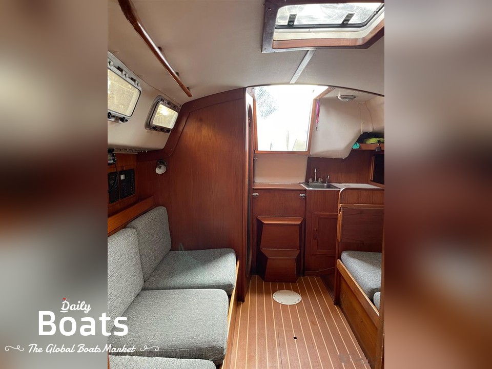 1987 J Boats J28 for sale. View price, photos and Buy 1987 J Boats J28 ...