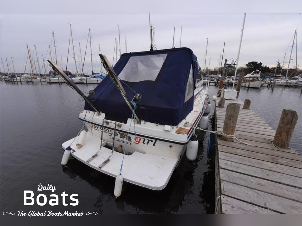 1987 Fairline Sunfury 26 for sale. View price, photos and Buy 1987 ...