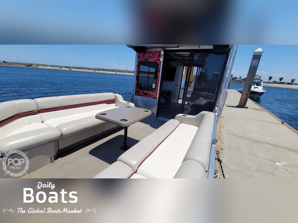 2000 Tracker Boats Party Hut for sale. View price, photos and Buy 2000 ...